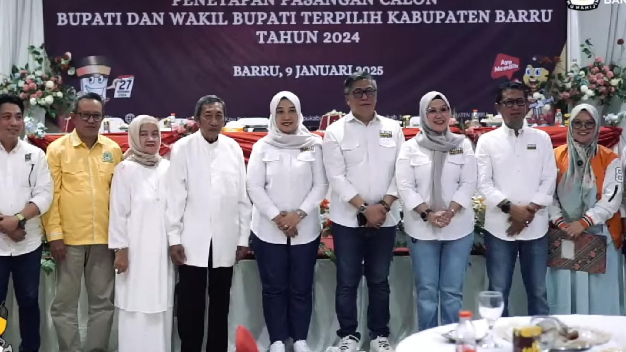 KPU Barru Resmi Tetapkan Andi Ina-Abustan Sebagai Bupati dan Wakil Bupati Barru Periode 2025 ...